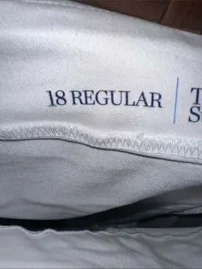croft & barrow | Pants & Jumpsuits | Croft Barrow White Capri Pants ...